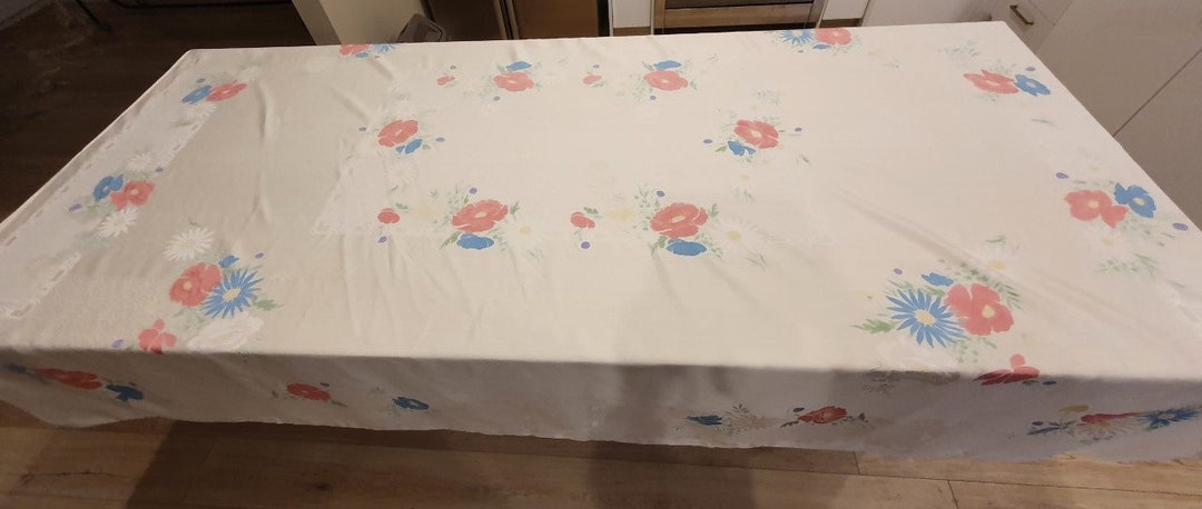 Vintage Cream Pink Blue Flowers Rectangle Table Cloth & Serviettes 220 ...