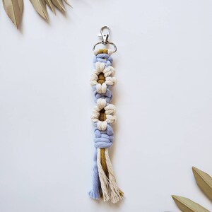 1 Macrame Daisy Keychain | Macrame Keychain | Boho Keychain | Bag ...