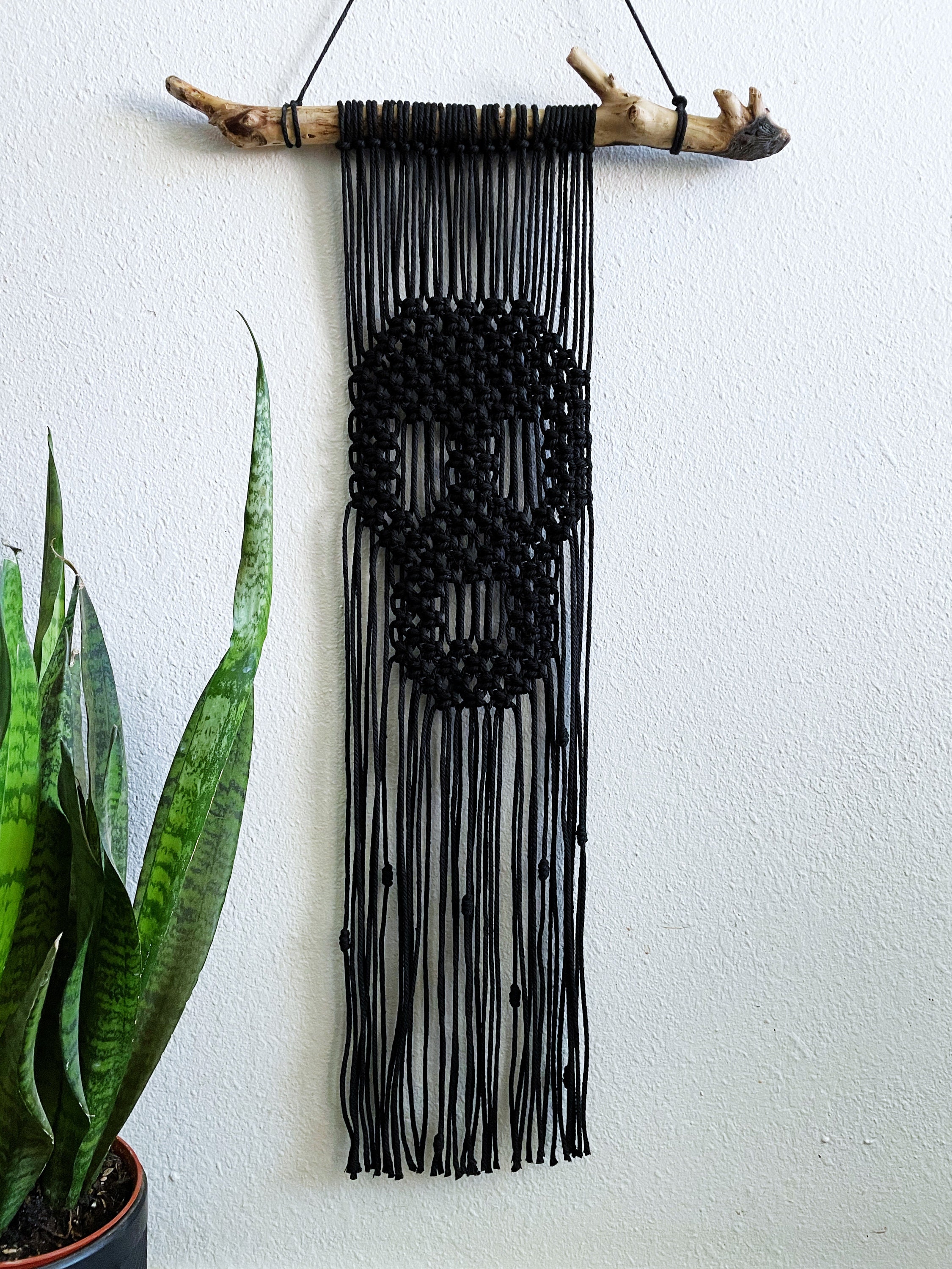 Black Skull Macrame Wall Hanging//halloween Macrame//boho Halloween ...
