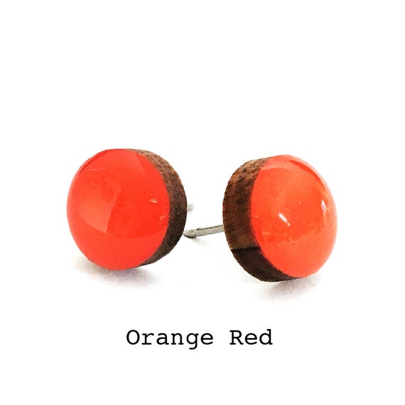 Red colour stud earrings store