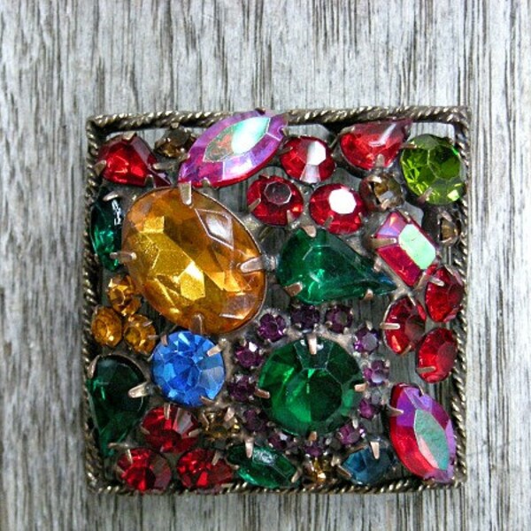 Square Brooch - Etsy