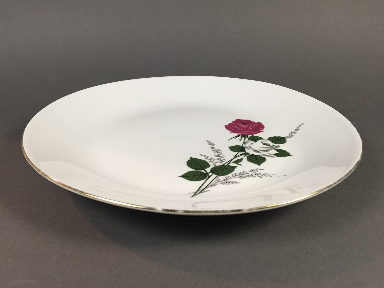 KAHLA White Porcelain Set of Two Platters With Red Rose Decor - Etsy