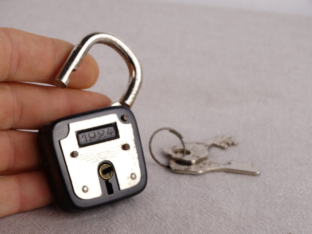 Volm 1924 Padlock, Retro Padlock and Keys, Steampunk Padlock, Old ...