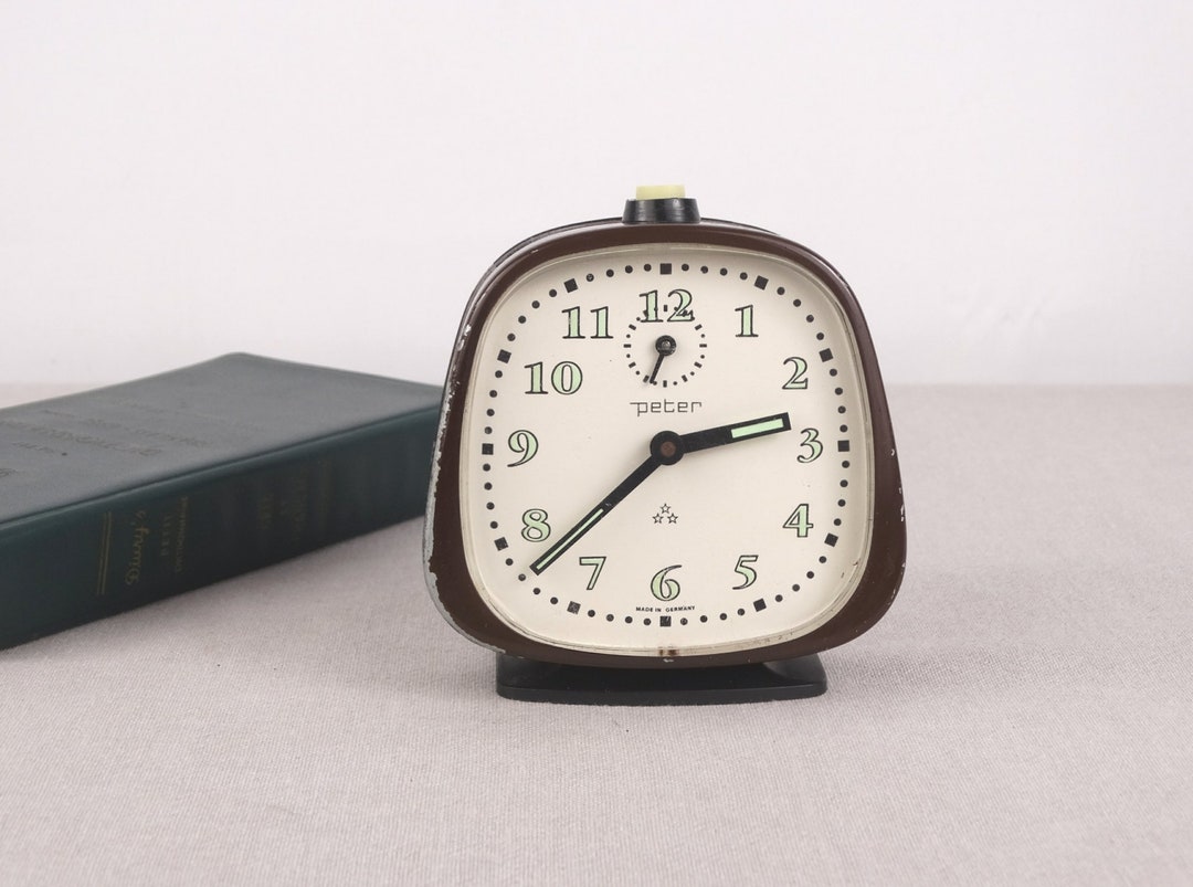 Vintage Peter Clock, Retro Wind up Clock, Old Timepiece, Night Clock ...