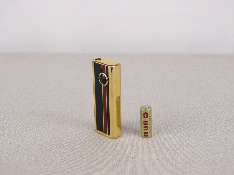 Win 8300 Lighter Electronic Lighter Vintage Win Lighter Gas | Etsy