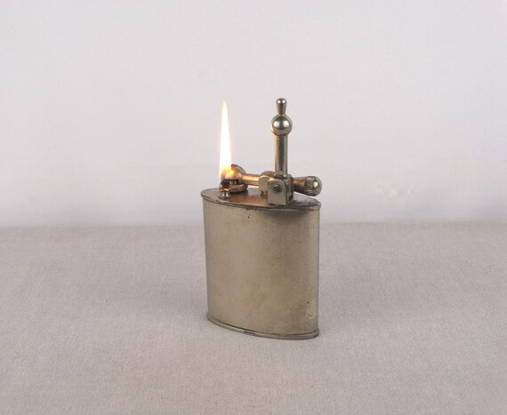 Huge Lighter