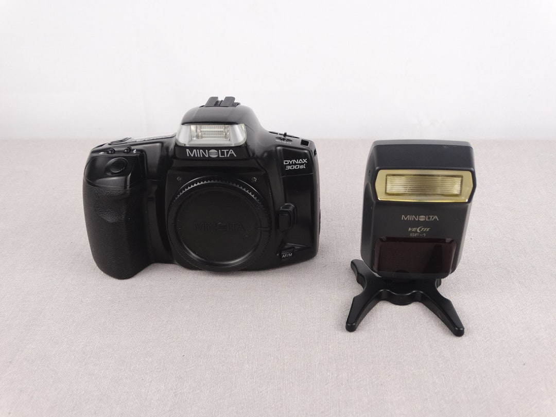 Minolta Dynax 300si, Minolta Vectis SF 1 Flash, Vintage Photo Camera ...