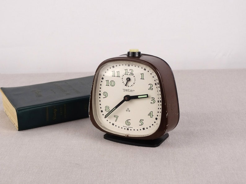 Vintage Peter Clock Retro Wind up Clock Old Timepiece Night - Etsy