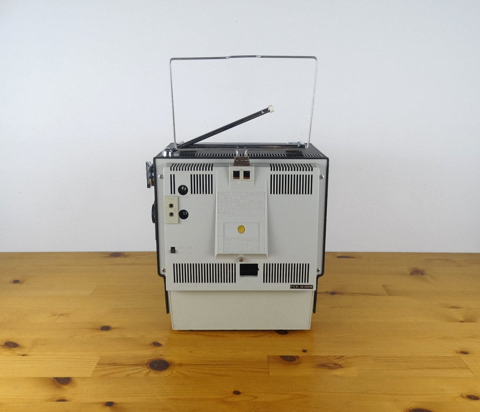 1970, National TR 932B TV for Parts, Retro Television, National Solid ...