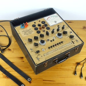 1947, Hickok 533A, Dynamic Mutual Conductance Tube Tester, Tube Checker ...