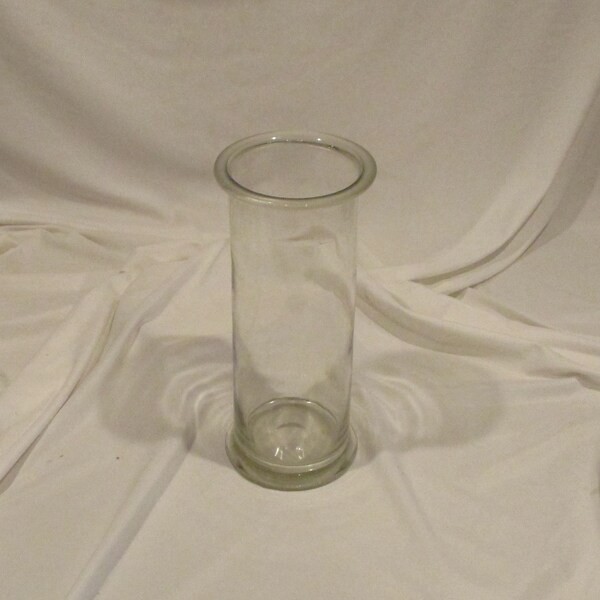 Beaker Vase - Etsy