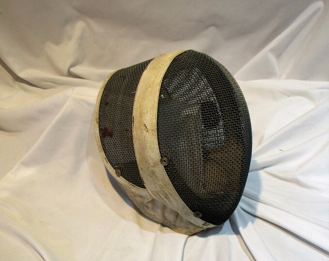 Fencing Mask, Vintage Santelli Fencing Competition Mask - Etsy