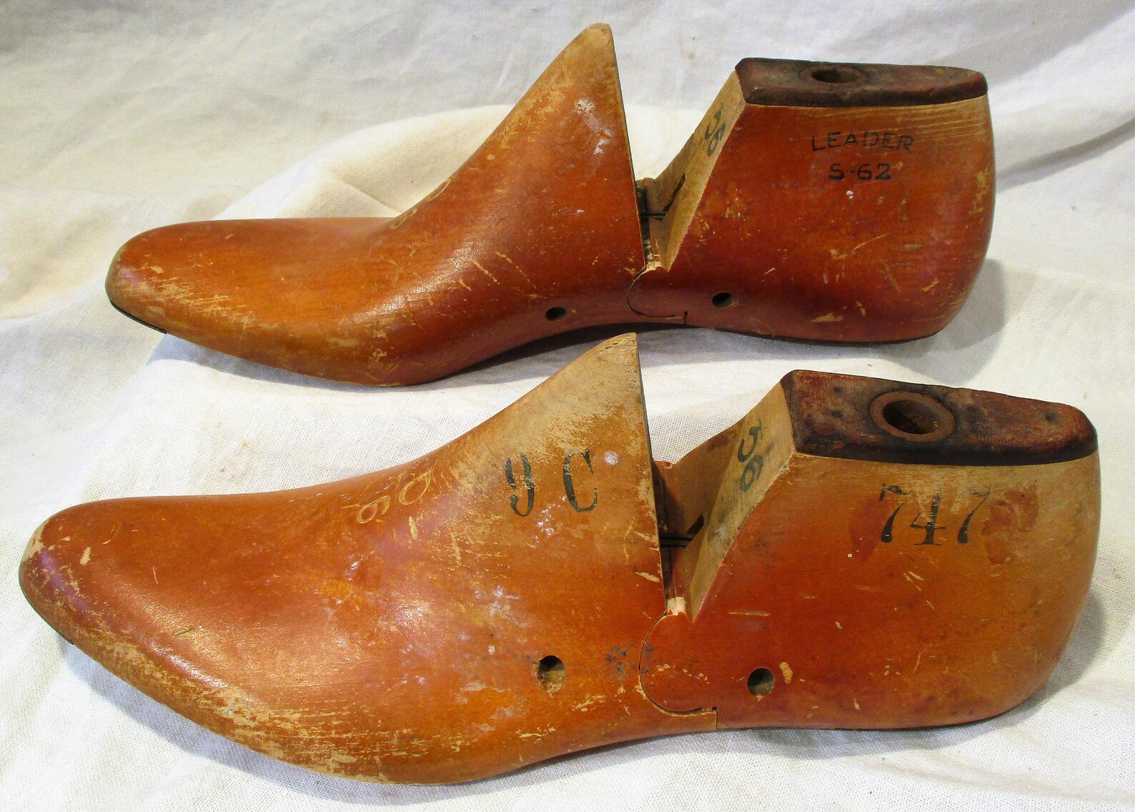 Shoe Molds Antique Pair Size 9 C Old Factory Industrial | Etsy