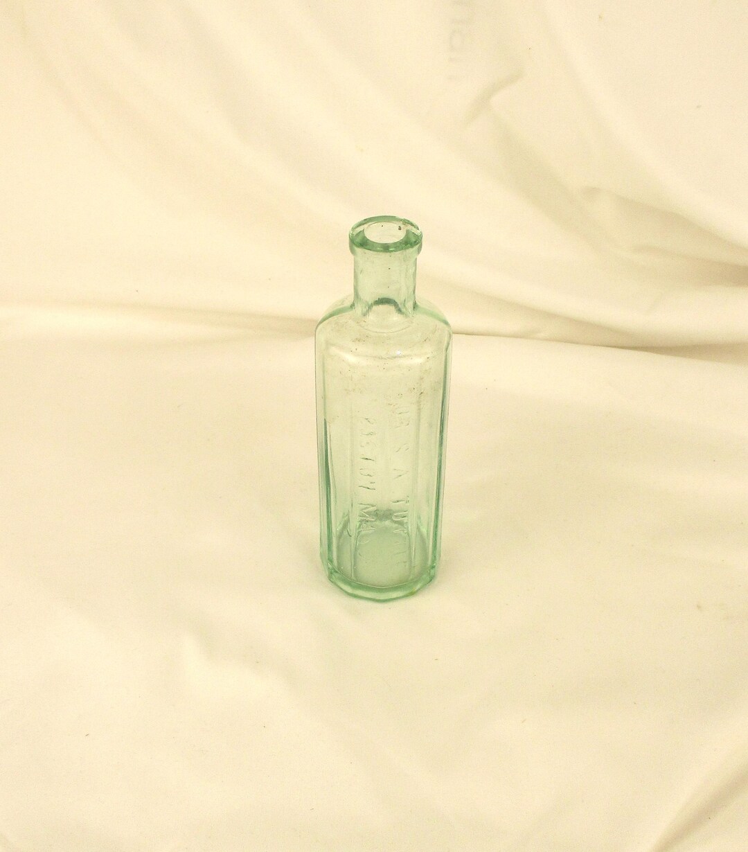 Antique S. A. Tuttle Light Green Glass Bottle: Boston Medicine - Etsy