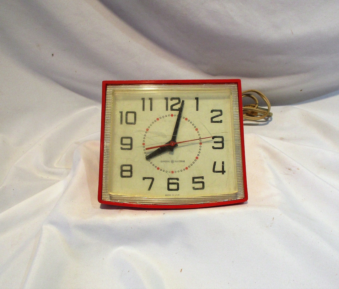 1950s General Electric Wall Clock, Retro Mid Century Red Modern Style ...