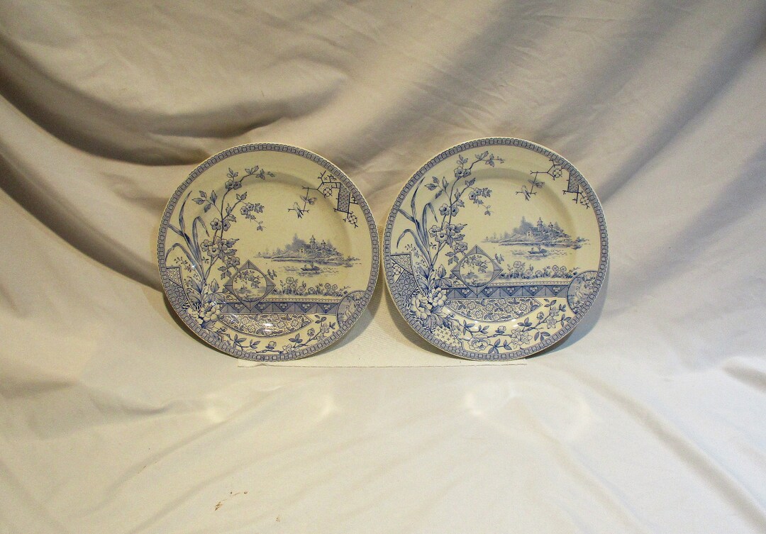 Exceptional Aesthetic Movement Pair of Plates, Blue and White ...