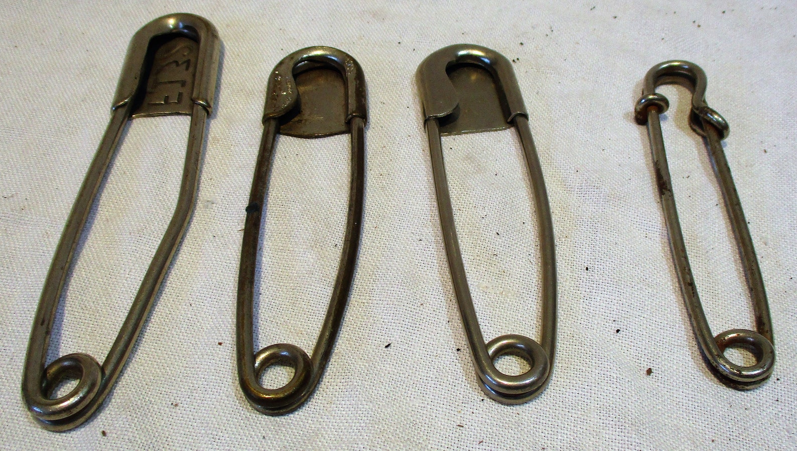 Industrial Safety Pins Silver Laundry Pins Collection of 4 | Etsy