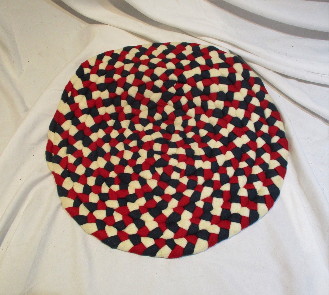 Vintage Braided Chair Pad or Small Round Rug, Hand Made Patriotic ...