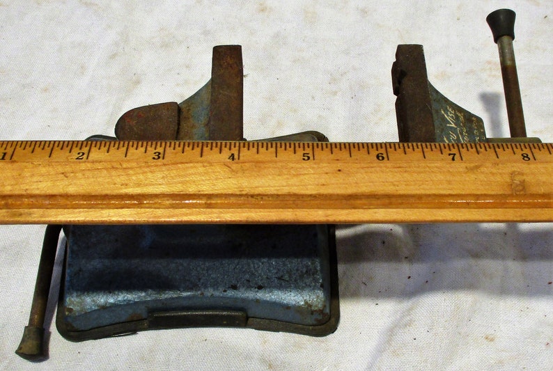 Old Anvil Vise Vacu Vise Table or Bench Vise Vintage Shop | Etsy