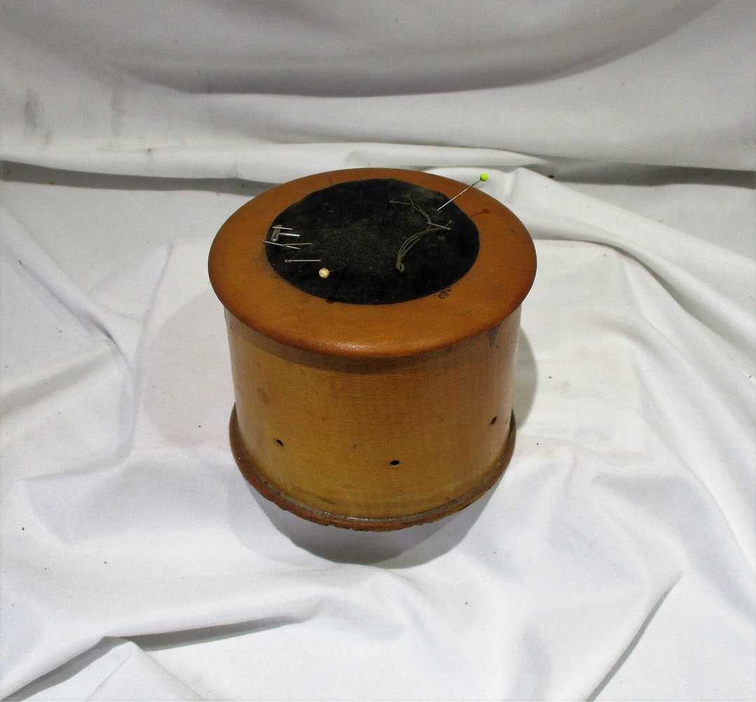 American Round Wood Sewing Box, Antique Thread and Needle Holder, Folk ...