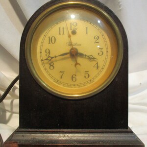 Telechron Desk Clock or Mantle Clock, Art Deco 1920s or 1930s, Electric ...