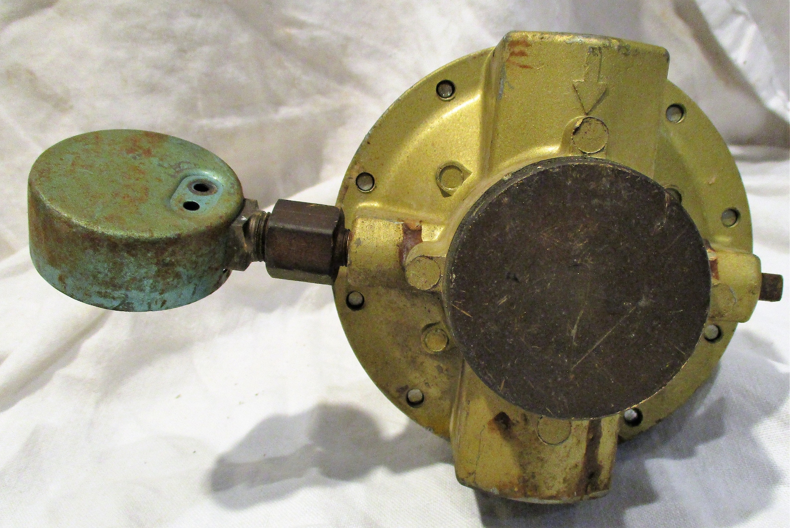 Alemite Pressure Gauge, Industrial Factory Blown Valve and Gauge ...