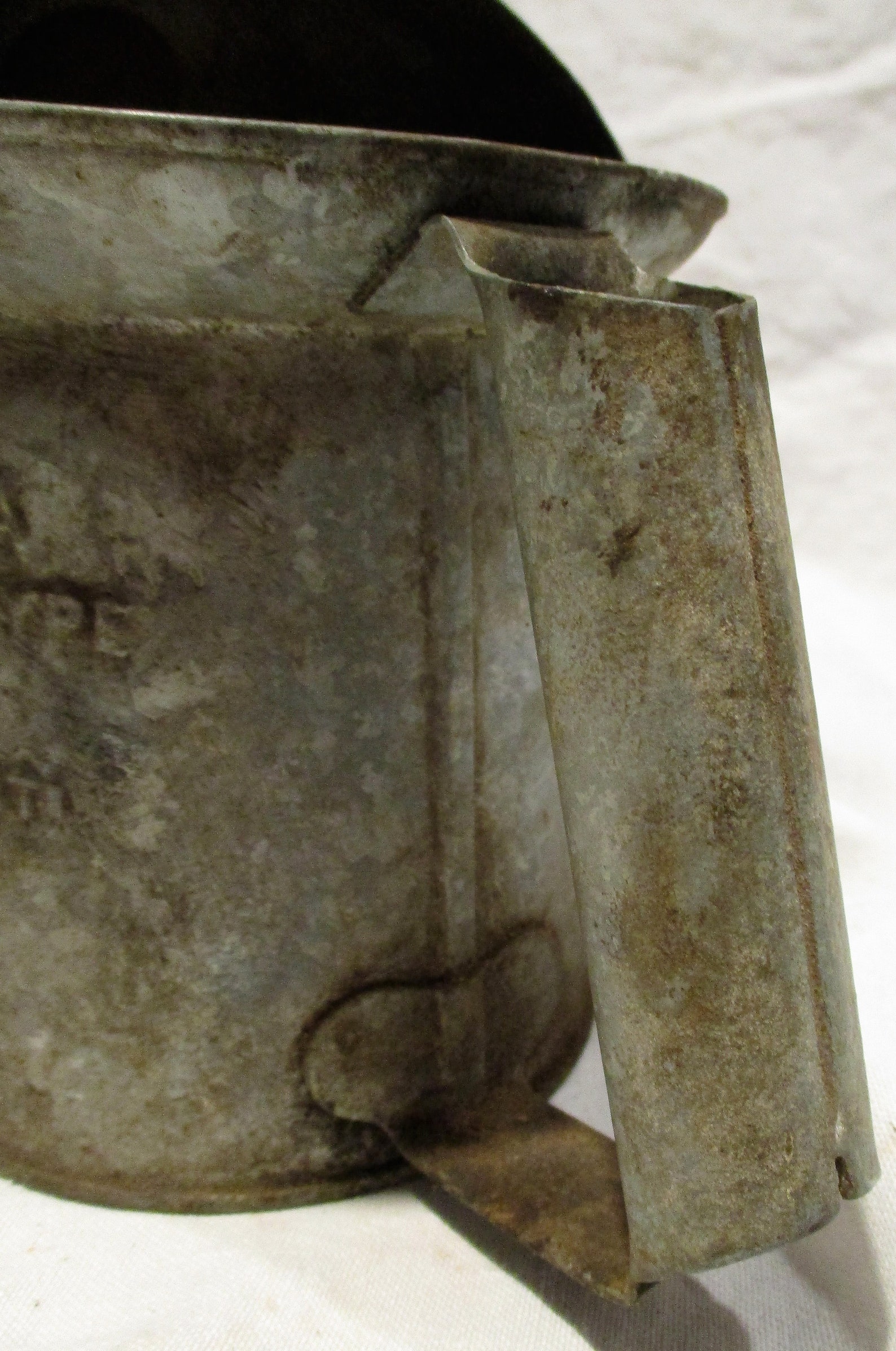 Quart Oil Can, Vintage Petroliana, Old Galvanized Can, Industrial ...