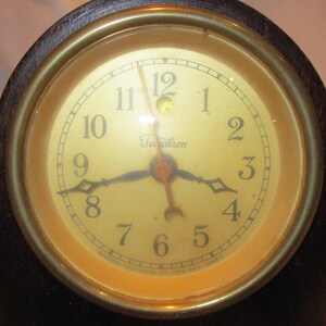 Telechron Desk Clock or Mantle Clock, Art Deco 1920s or 1930s, Electric ...