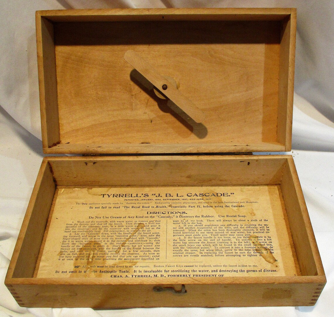 Quack Medicine Box Tyrrell's Hygienic Institute Cascade - Etsy