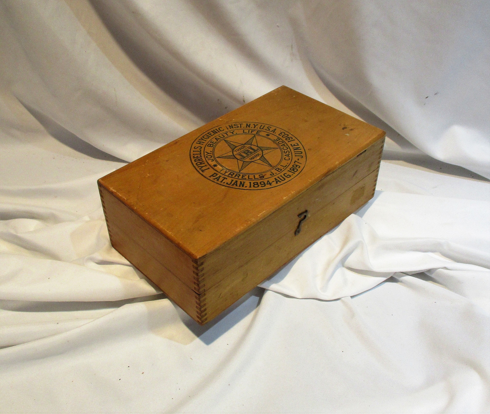 Quack Medicine Box Tyrrell's Hygienic Institute Cascade - Etsy