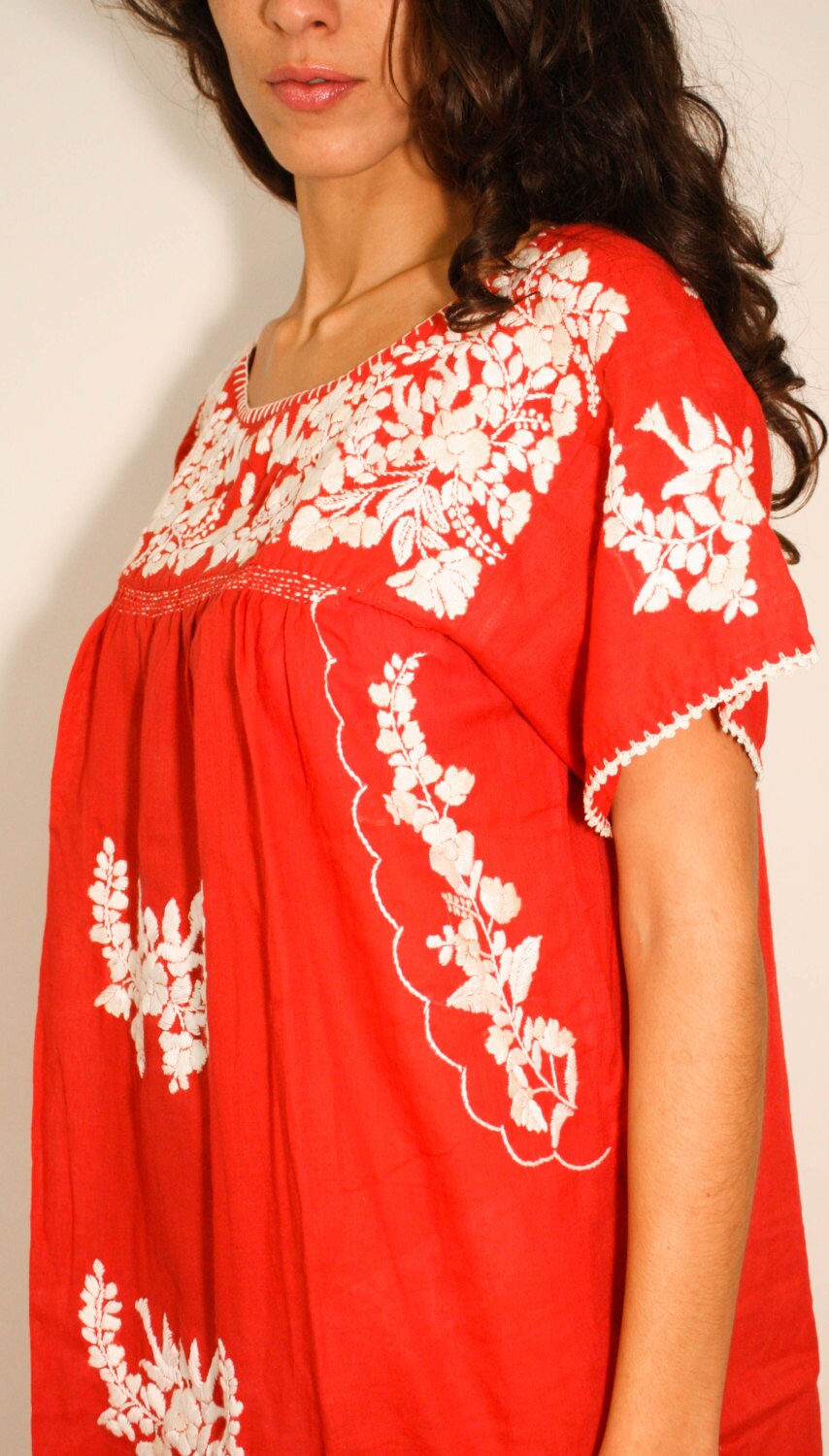 Mexican Boho Vintage-style Dress in Crimson - Etsy