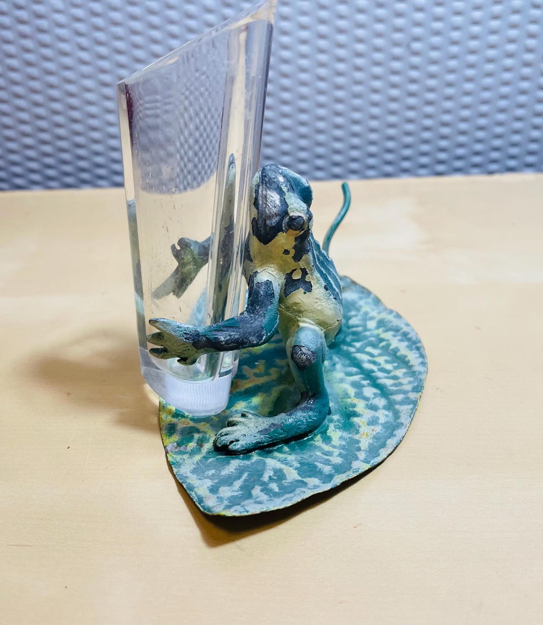 Vintage Frog on A Leaf Rain Catcher Metal Lucite Chippy Patina - Etsy