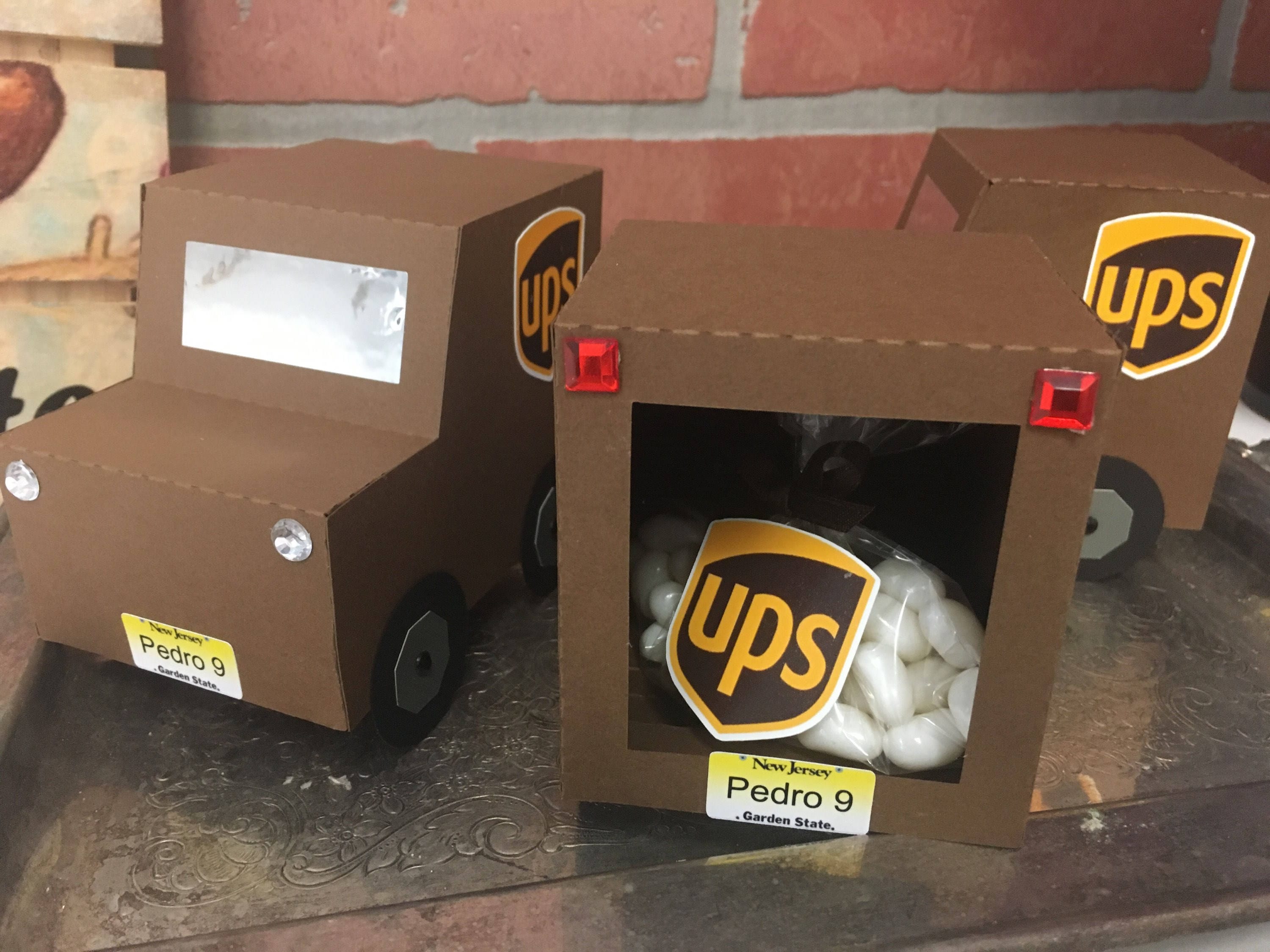 UPS /USPS/DHL Truck Party Favor or Gift Card Holder. - Etsy