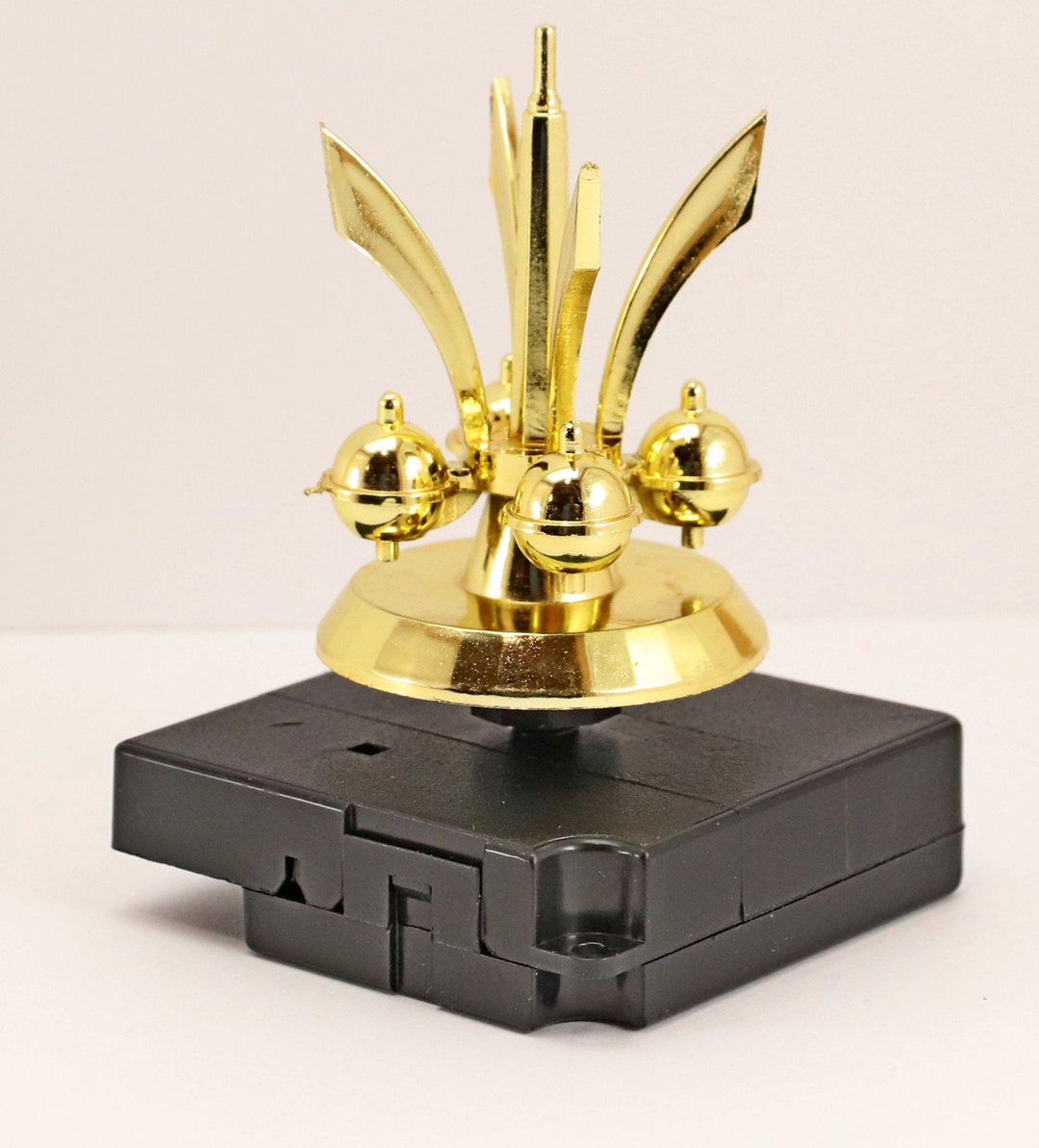 Spinning Anniversary Clock 4 Ball Pendulum Movement Spinner - Etsy
