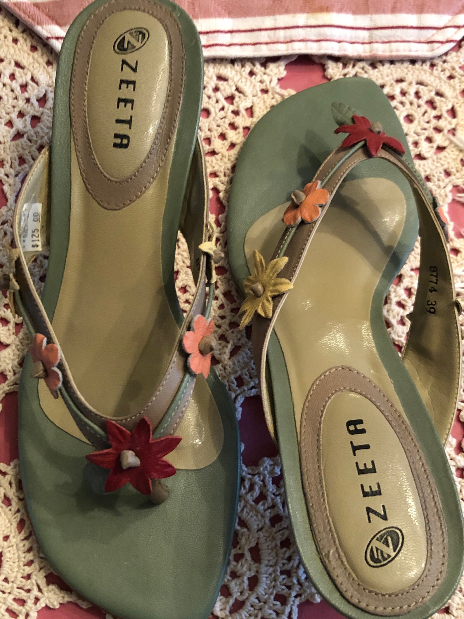 Vintage ZEETA Leather Sandals.reduced - Etsy