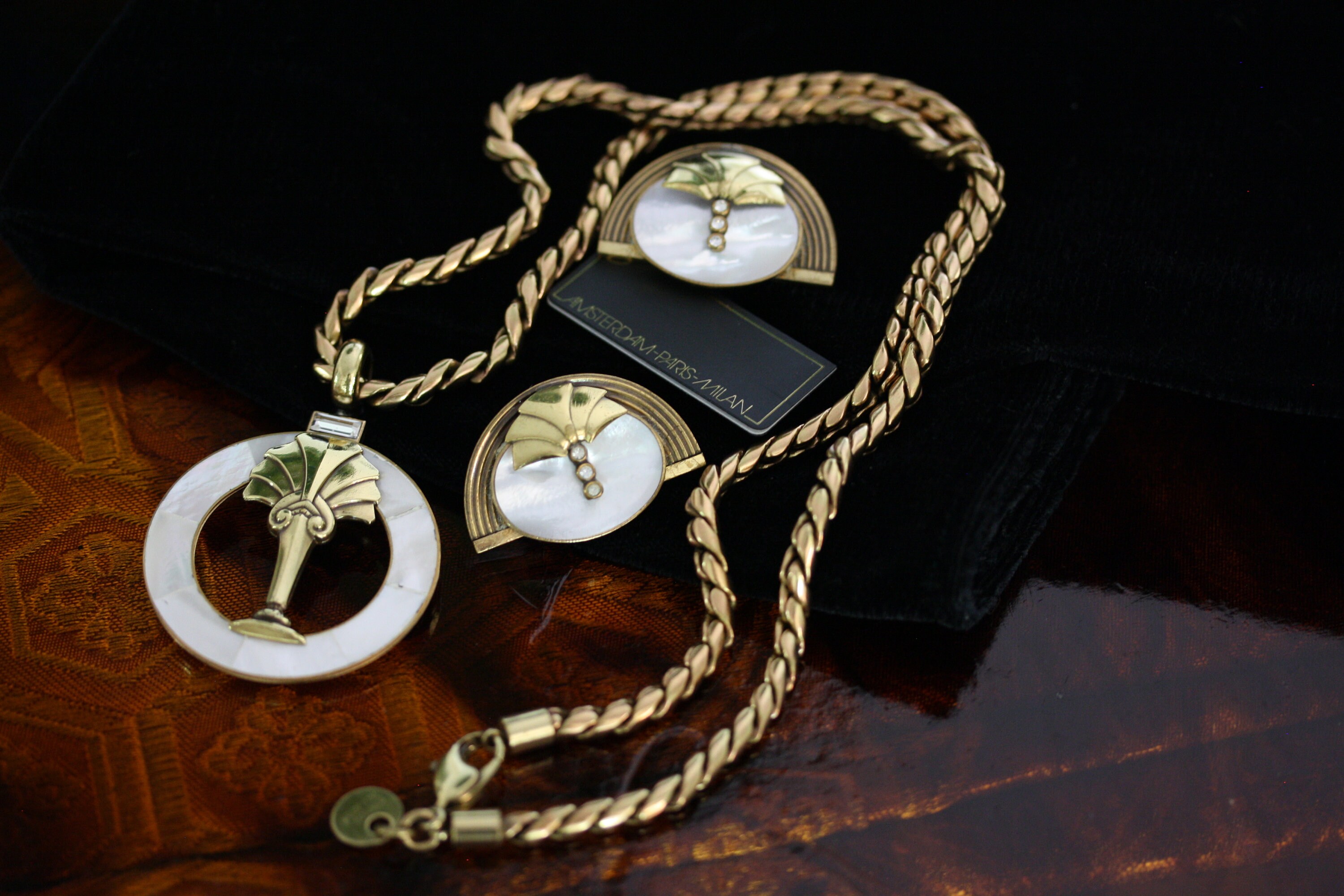 Ermani Bulatti Vintage Art Deco MOP and Goldtone Metal Jewelry Set With ...