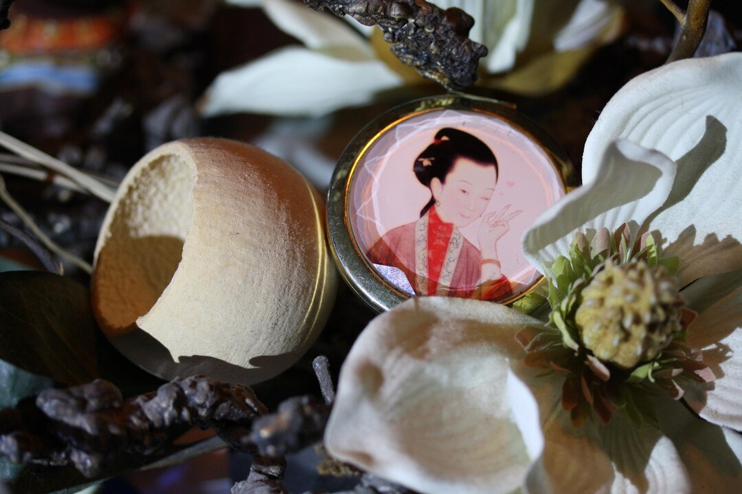 Art Deco Vintage Japanese Compact Purse Mirror With Geisha and Machined ...