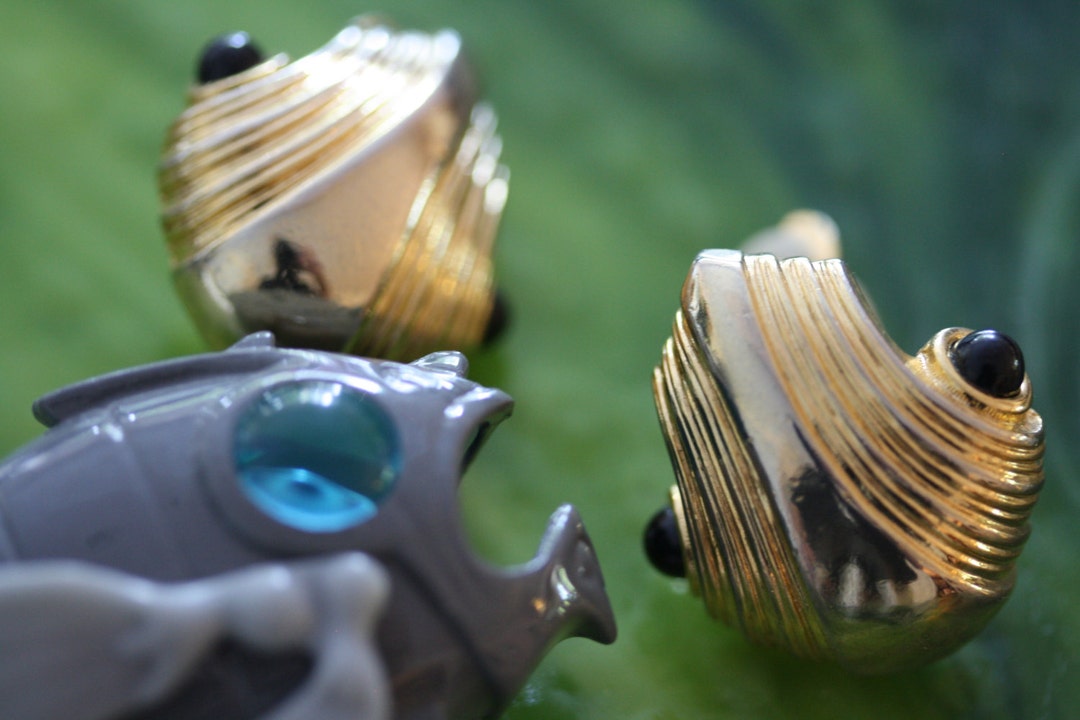 Paolo Gucci Vintage Art Deco Mollusk Under the Sea Clip-on Earrings - Etsy