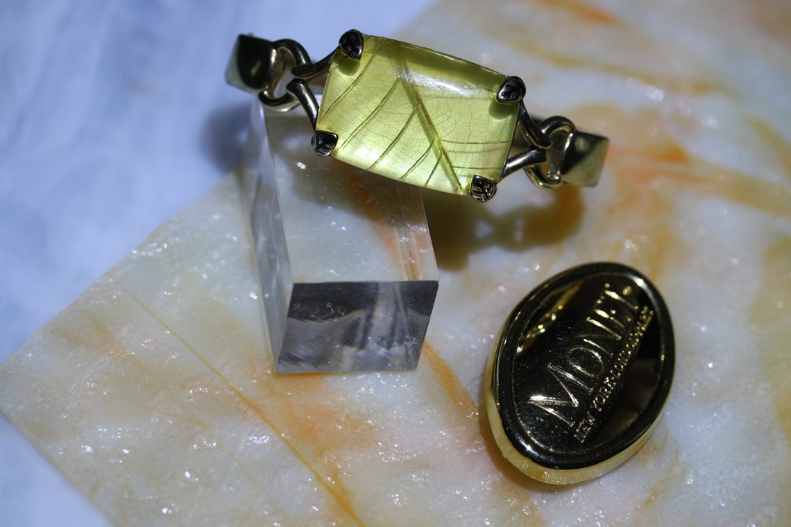 Monet Pale Lemon & Lime Vintage Deco Domed Lucite Choker - Etsy