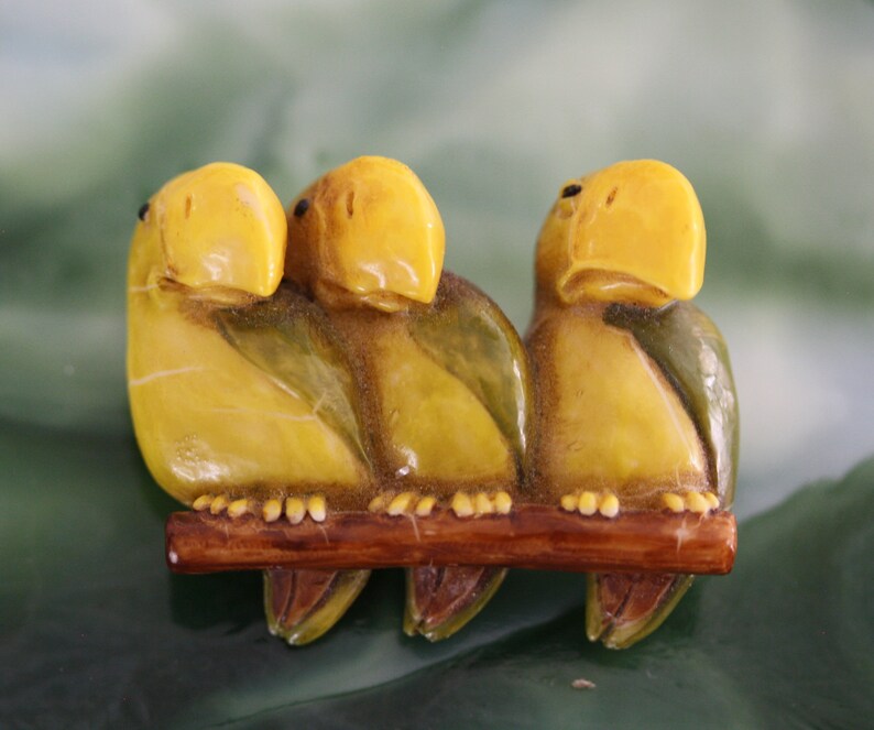 Ralph Massey Raven Studios Alice in Wonderland Three Amigo Parrot Pin ...