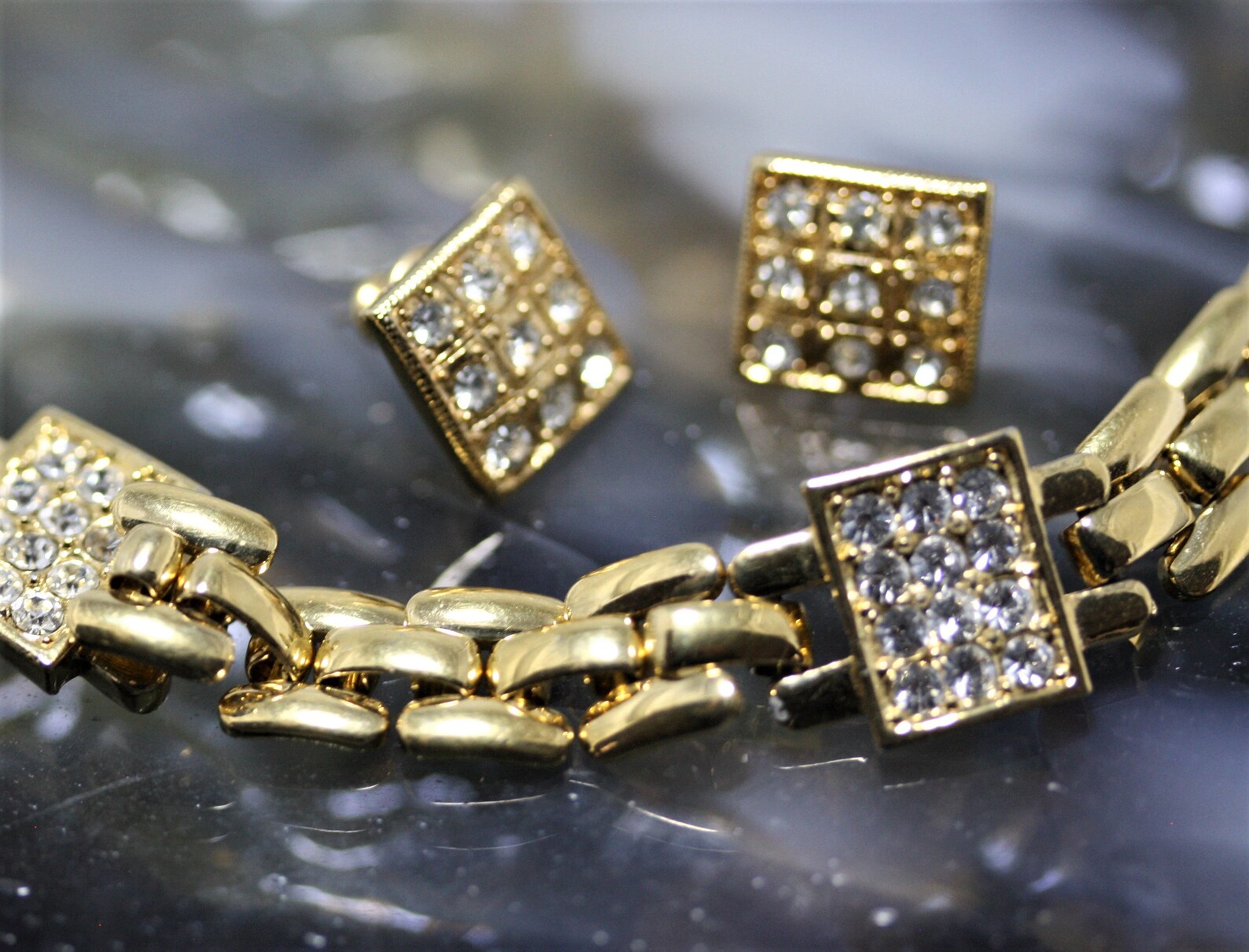 Trifari Crown Trifari Vintage Jewelry Set Gold and Crystal Art Deco ...
