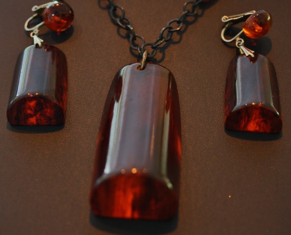 Incredible Vintage Art Deco Root Beer Bakelite Neckla… - Gem