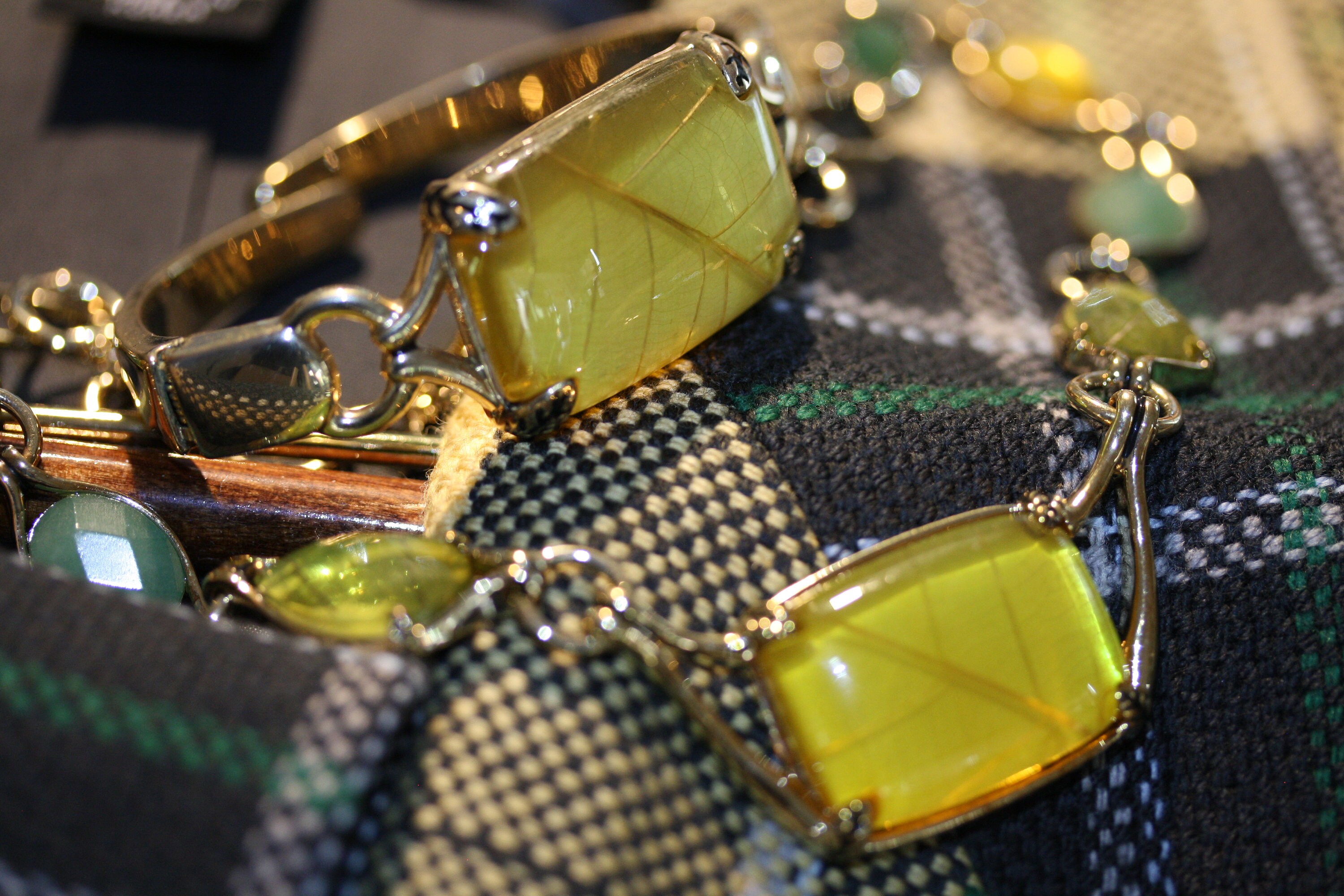 Monet Pale Lemon & Lime Vintage Deco Domed Lucite Choker, Bracelet Set ...