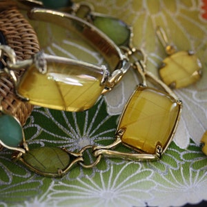 Monet Pale Lemon & Lime Vintage Deco Domed Lucite Choker, Bracelet Set ...