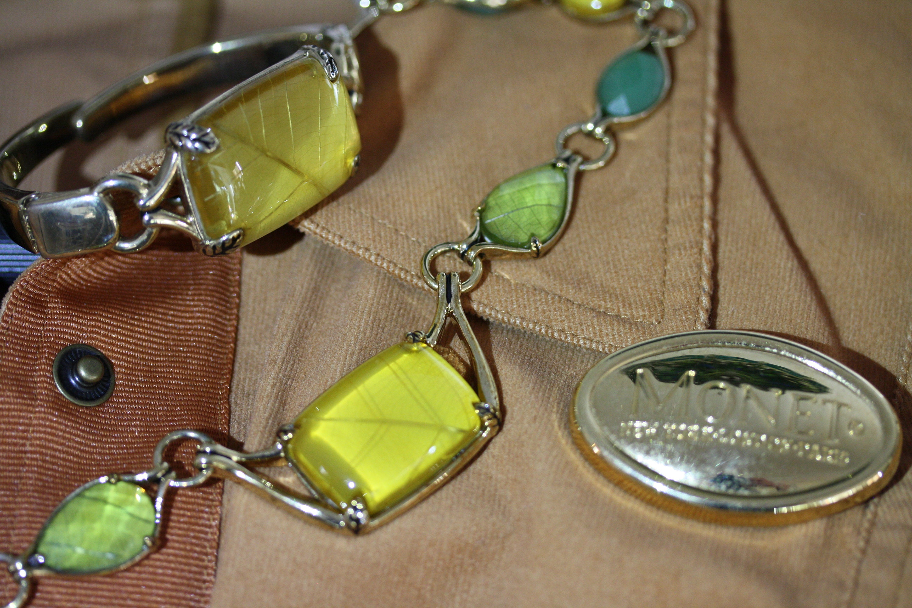 Monet Pale Lemon & Lime Vintage Deco Domed Lucite Choker, Bracelet Set ...