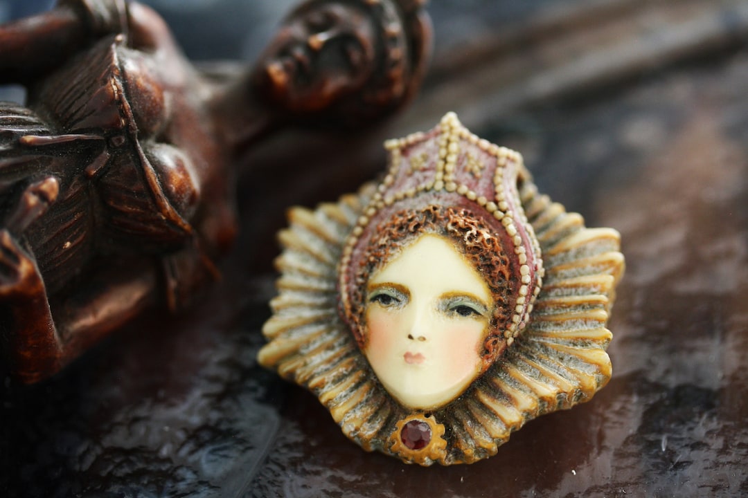 Raven Studios Sylvia Massey Hand Painted Sculpted Face of the Queen Brooch - Etsy