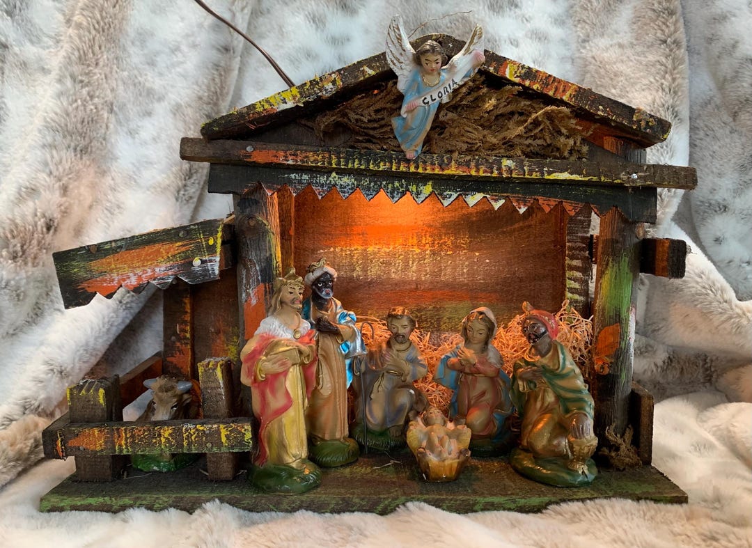 Vintage Lighted Italian Nativity Set - 8 Nativity Figures, 1 Stable ...