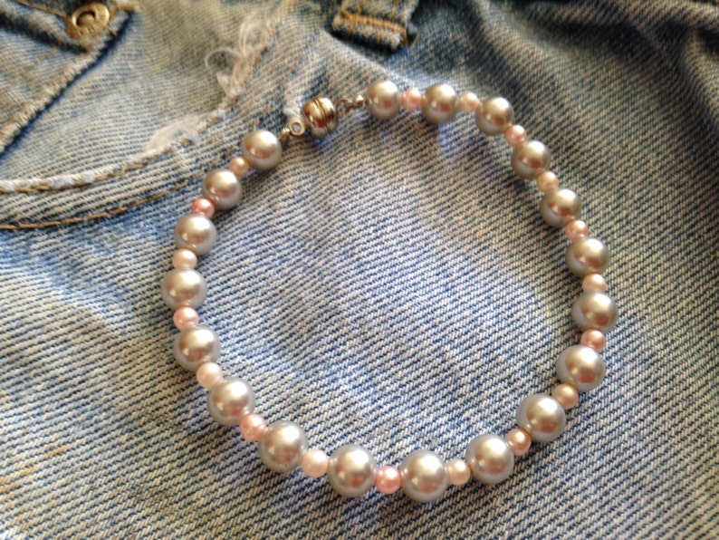 Silver/grey and Varying Shades of Pale Pink Pearls Magnetic - Etsy