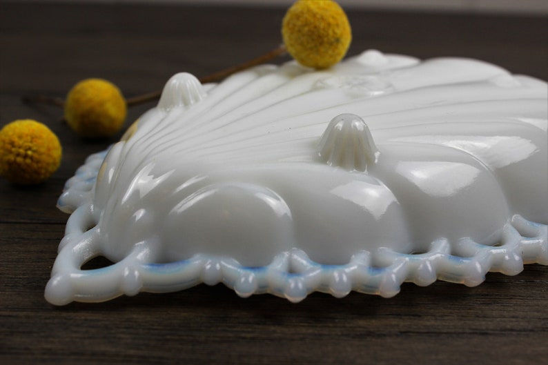 Westmoreland Milk Glass Lace Edged Shell Dish - Etsy