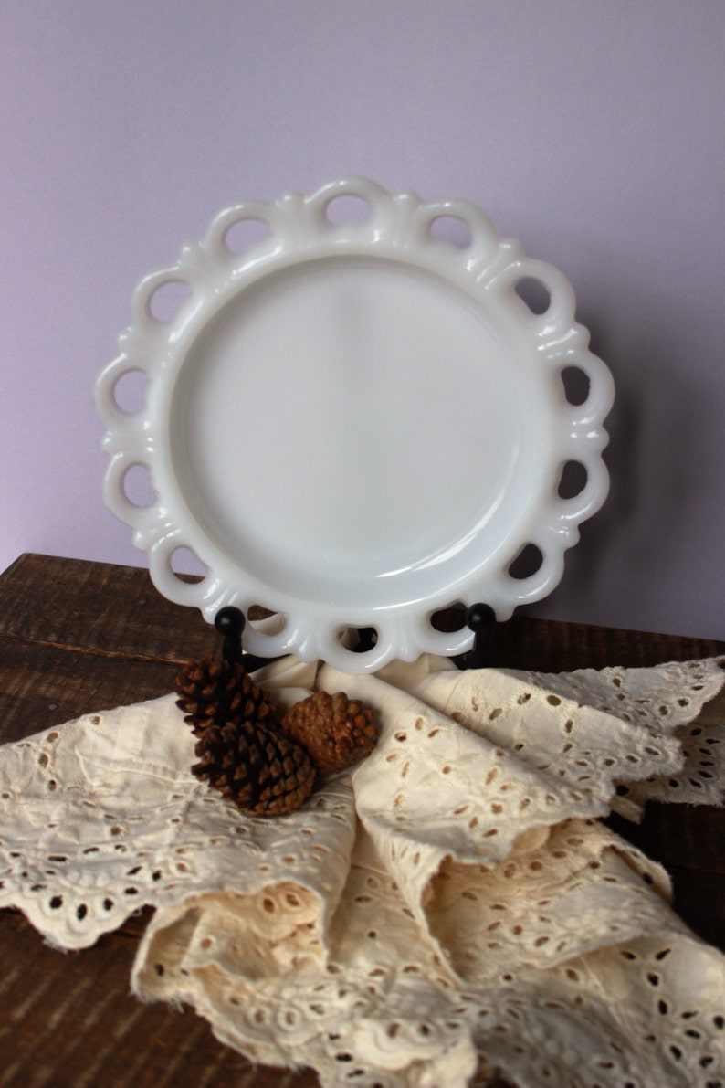 Vintage Anchor Hocking Milk Glass Lace Edge Plate | Etsy